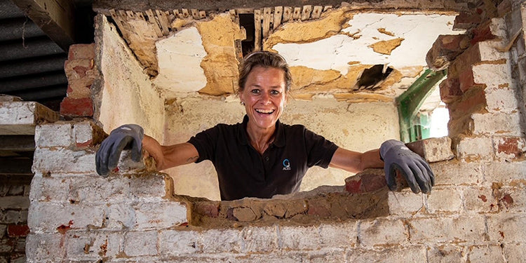 Gella Vandecaveye – FORCE-9